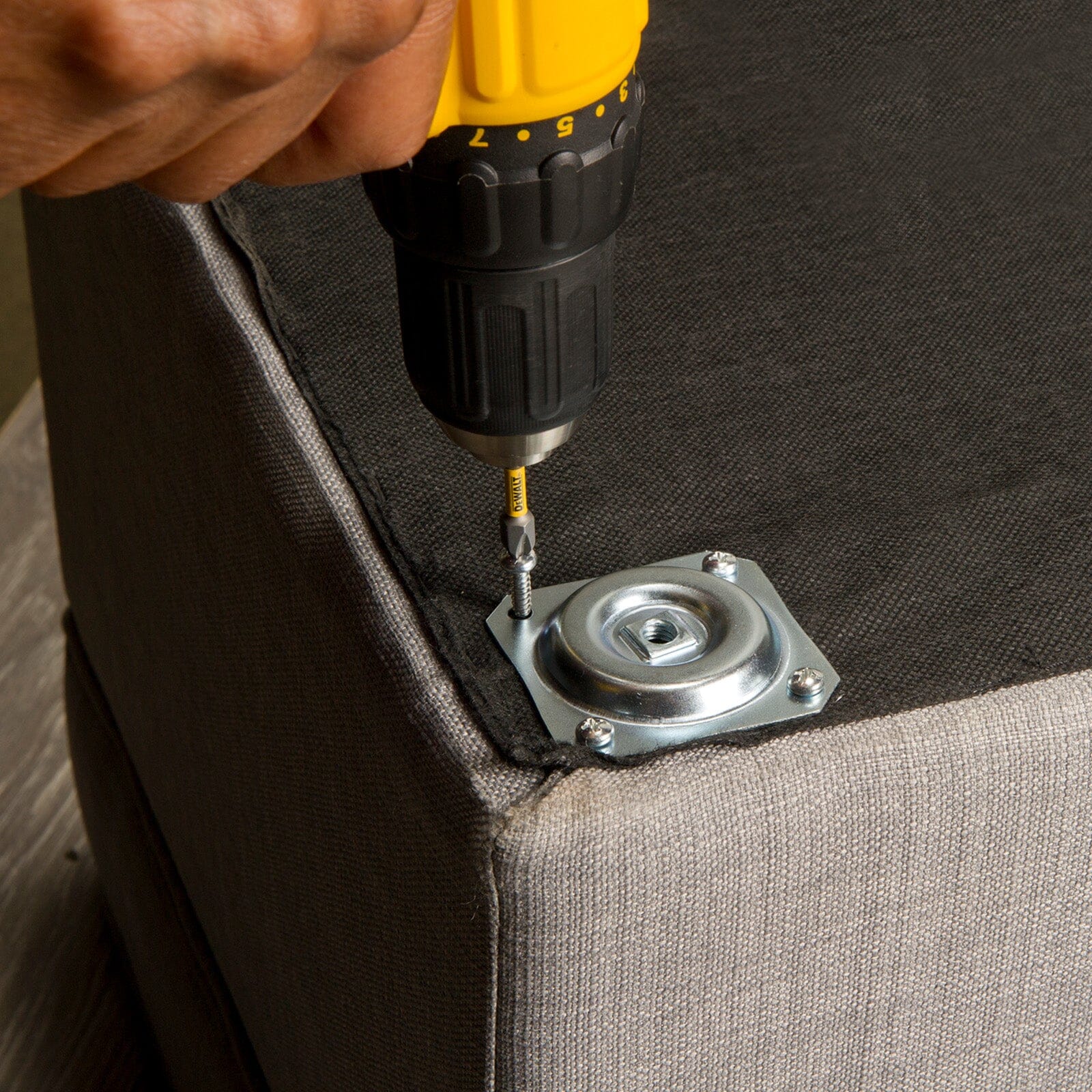 Straight Top Plate Hardware – Waddell